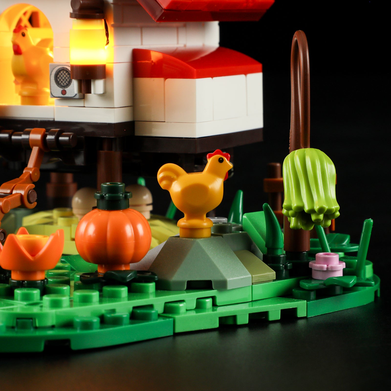 Funwhole The Hen House building blocks - Farm Life Chicken Henhouse and ...